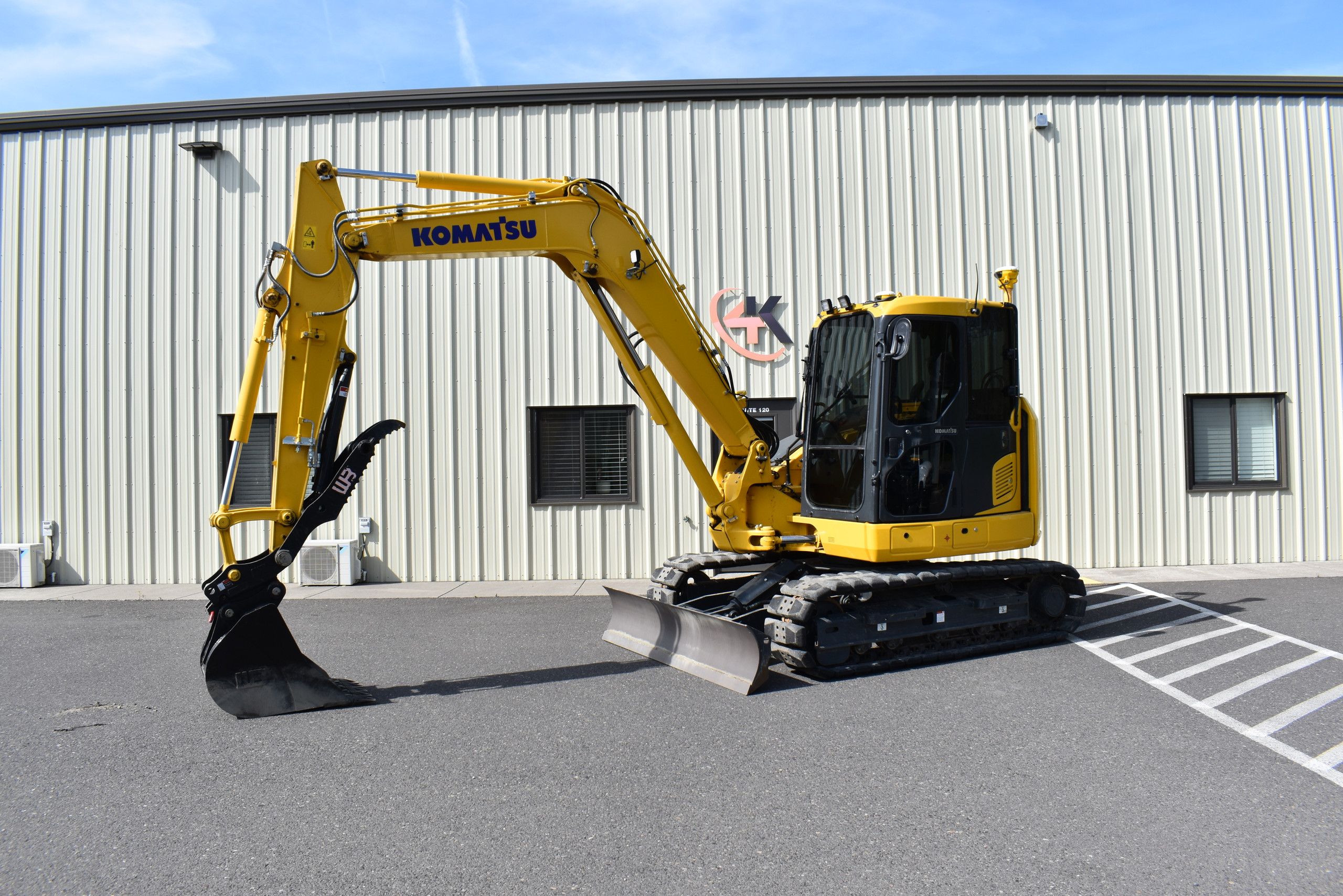 Komatsu PC88 Trimble Earthworks Install: What Goes Into a Precision ...