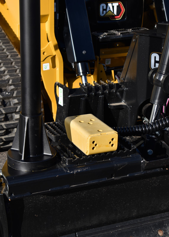 2025 CAT 275 Skidsteer w/ GB124 Grade Blade & Topcon 3D-MC Machine Control