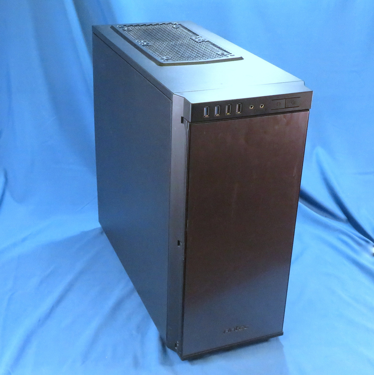 GigaByte Custom Desktop - i7-3770 (PICK UP ONLY)
