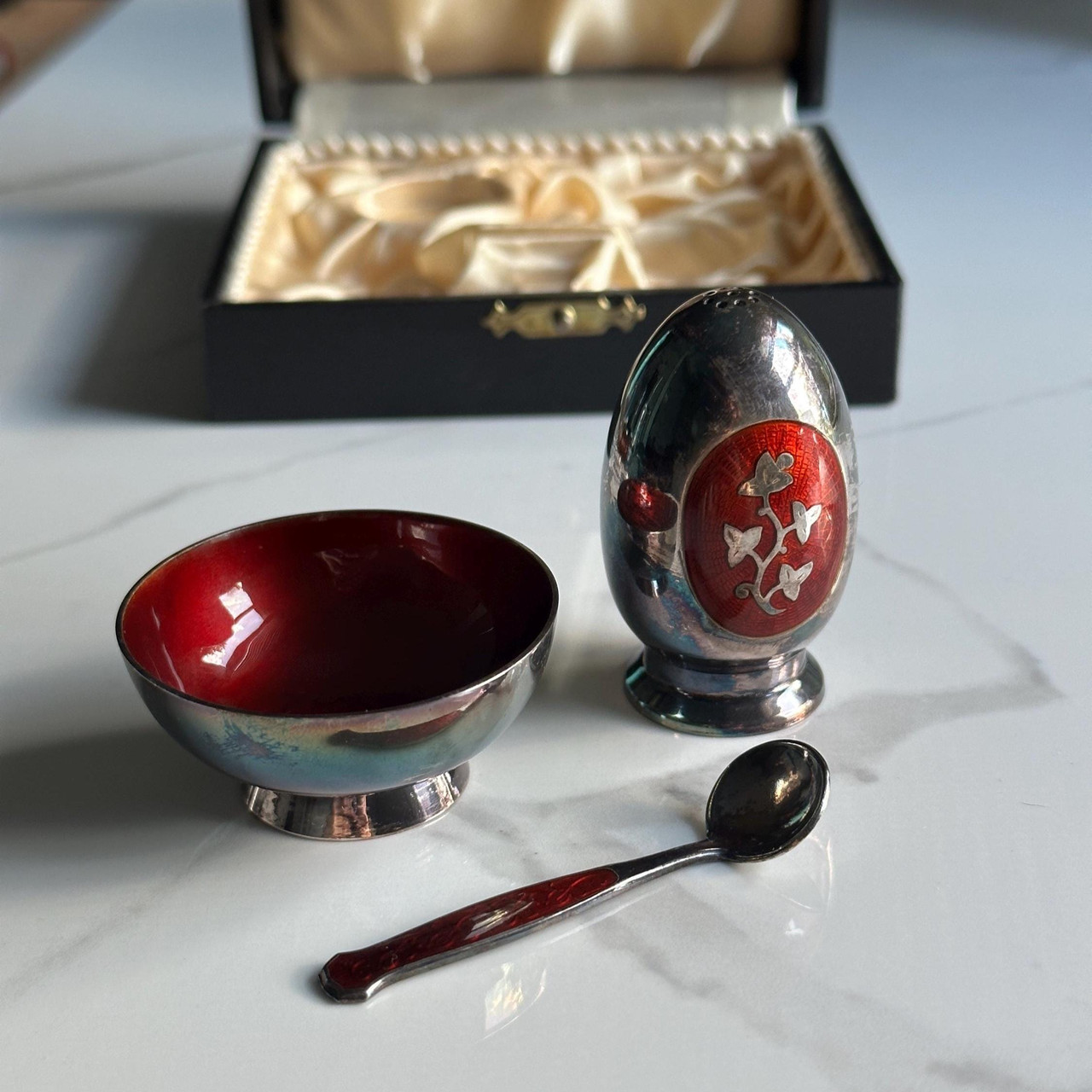 Vintage MEKA Denmark Sterling Silver Red Guilloche Enamel Salt Pepper ...