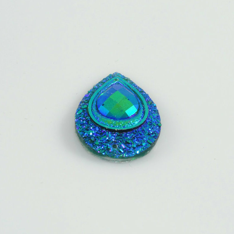 10 Pieces - 20 x 30 mm Peacock Tear Drop Stone Emerald AB - Shi'dor