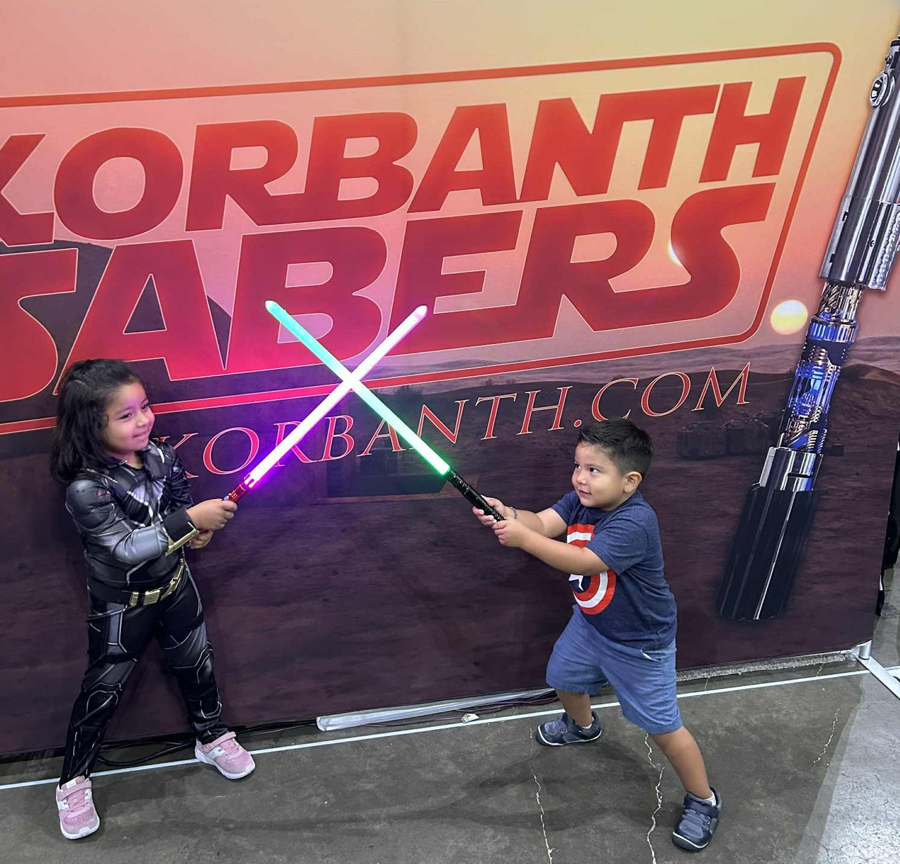 Padawan 17 inch saber with removable blade for kids