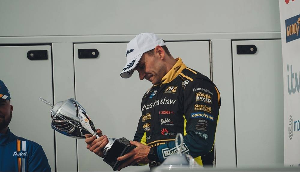 Taylor-Smith starts with 2 Independent wins - System Q Ltd