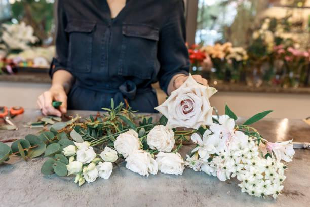 How to Make Silk Roses-Your Step By Step Guide - Saffron's Decor