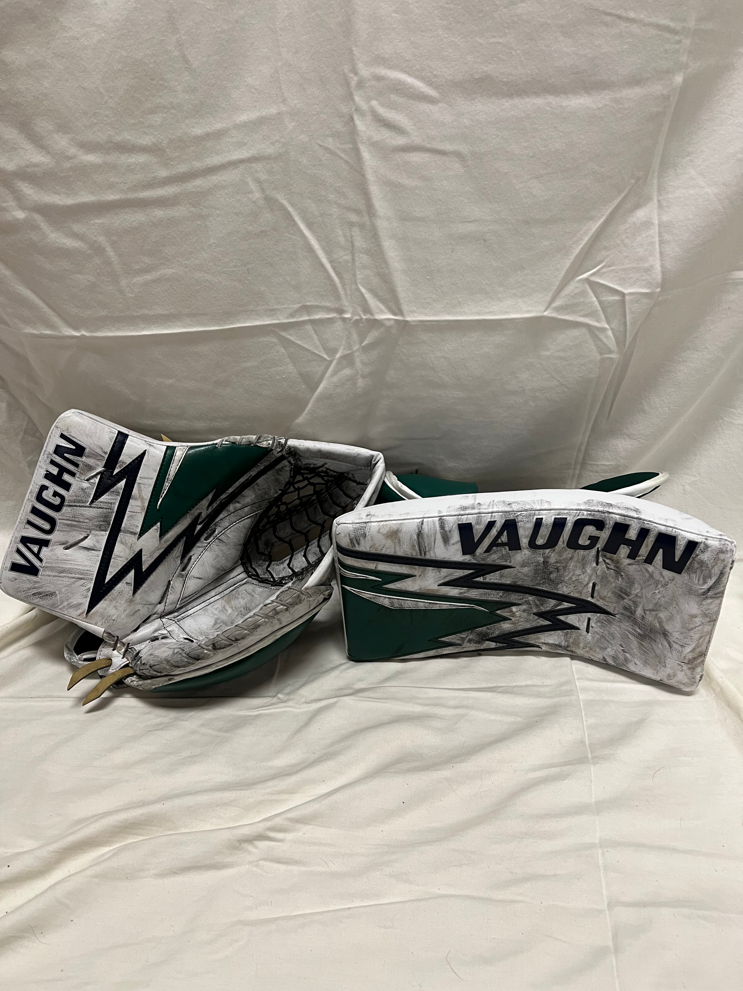 Stack The Pads Hockey Sales