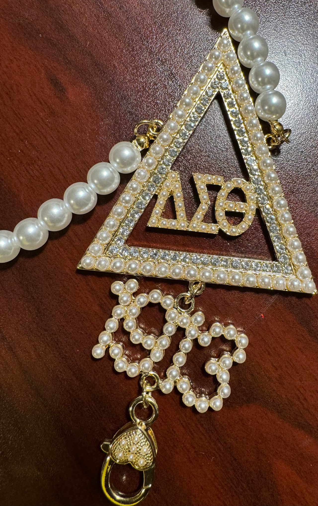 Elite Delta Sigma Theta Pearl Lanyard -crystal rhinestones and pearls ...