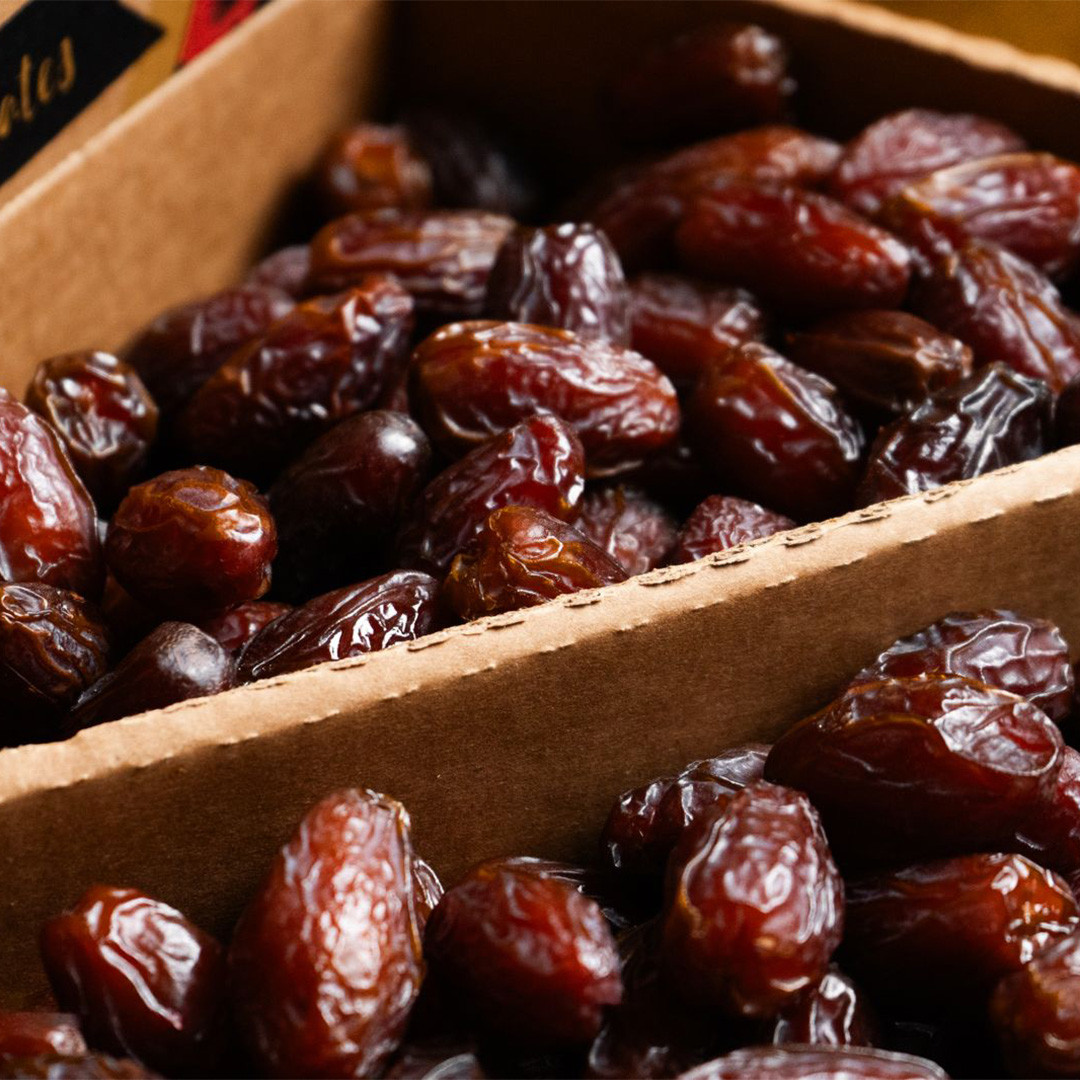 Mixed Organic Medjool Dates 11 lb. Box - Rancho Las Novias