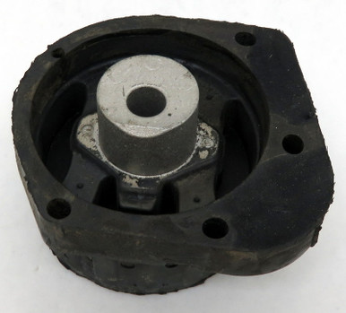 BMW 3 Series, X1 Transfer Case Mount - Cobra Transmission
