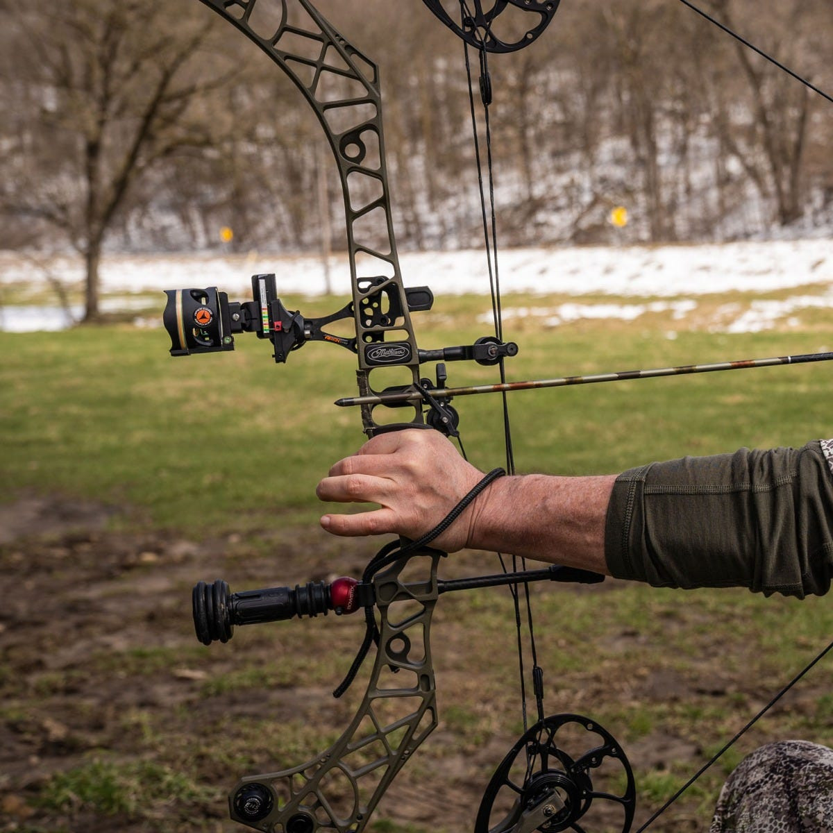 SURGE™ Click-Up, Drop-Away Arrow Rest