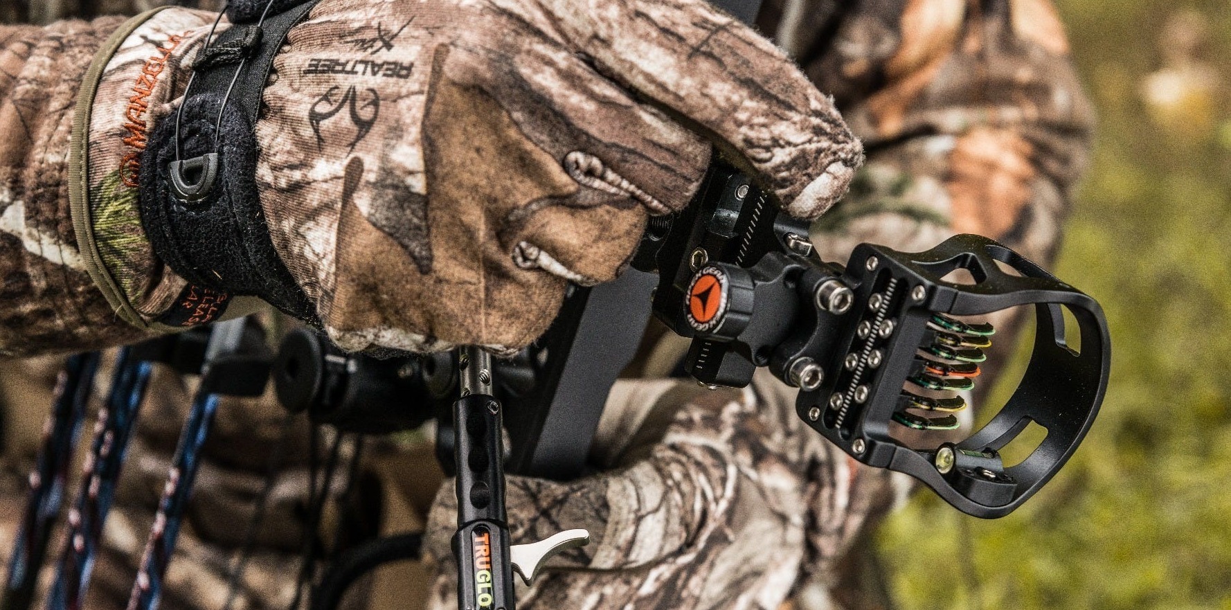 APEX GEAR EXPANDS POPULAR ATTITUDE™ SERIES BOW SIGHT LINE - Apex Gear