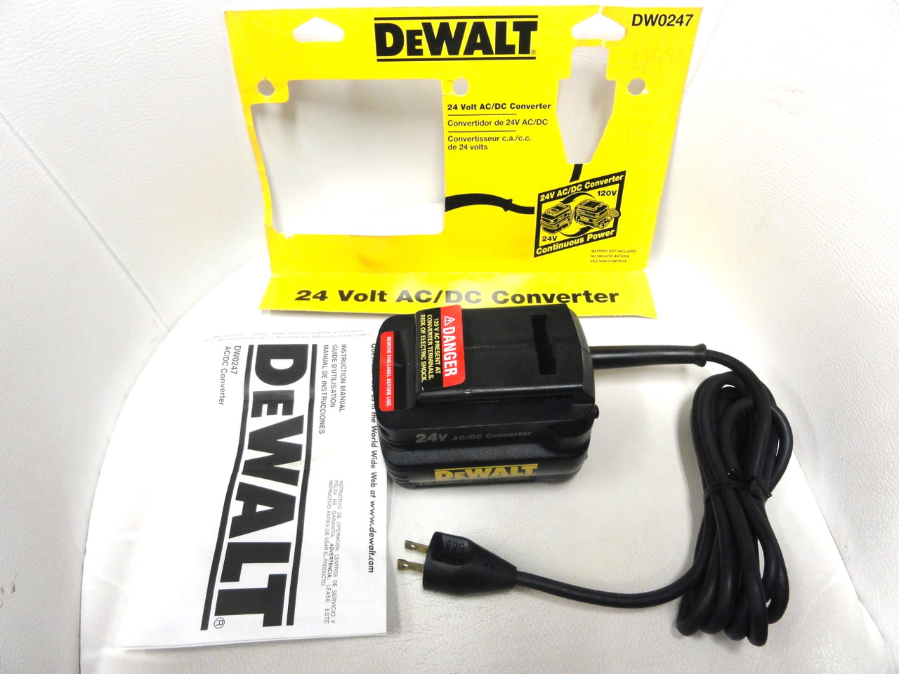 Dewalt DW0247 AC/DC Converter-DC223-DW005-DW004-DW008-DW006