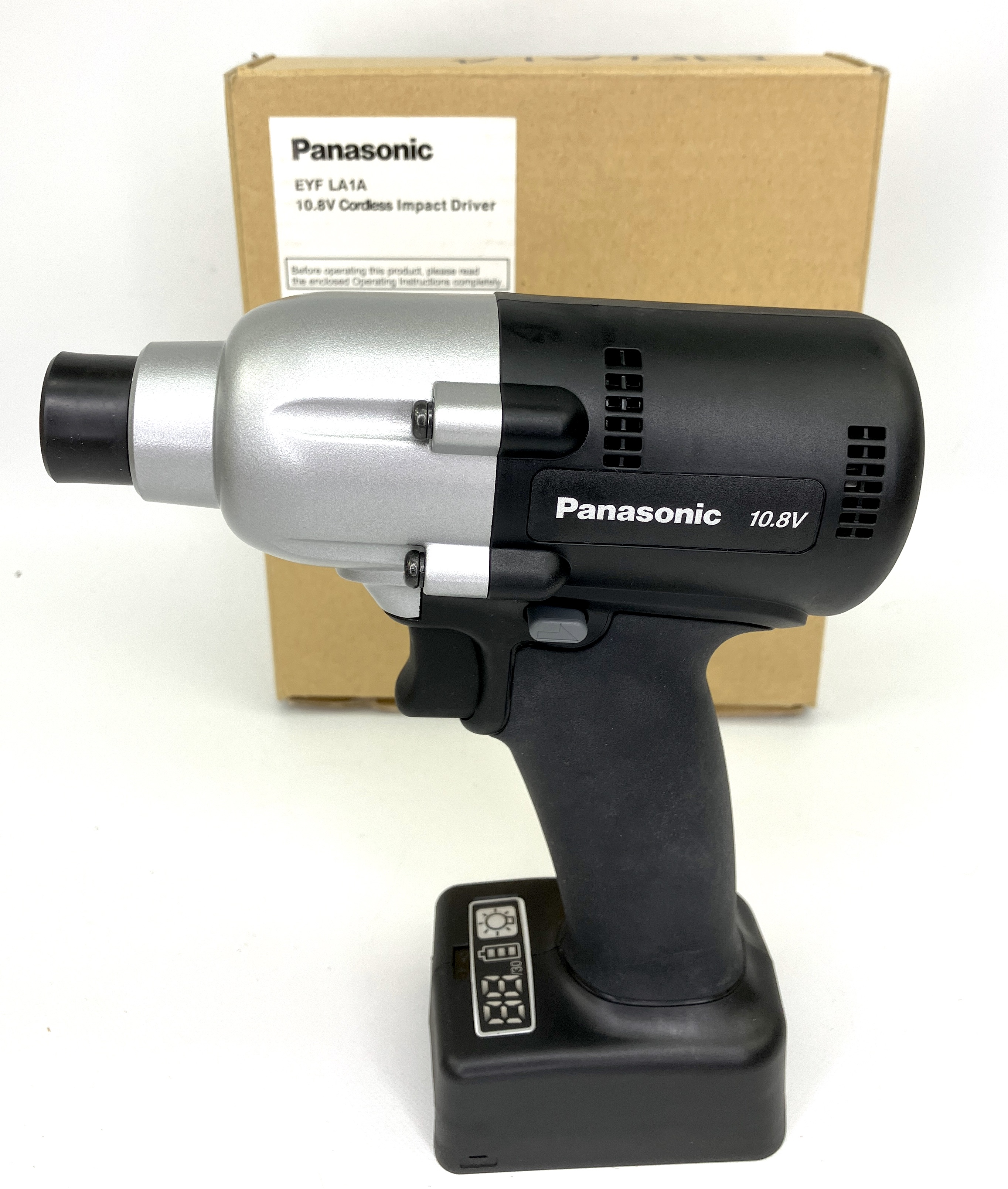 Panasonic EYFLA1A Pulse 10.8V 1/4" Impact Driver 3-40Nm-New
