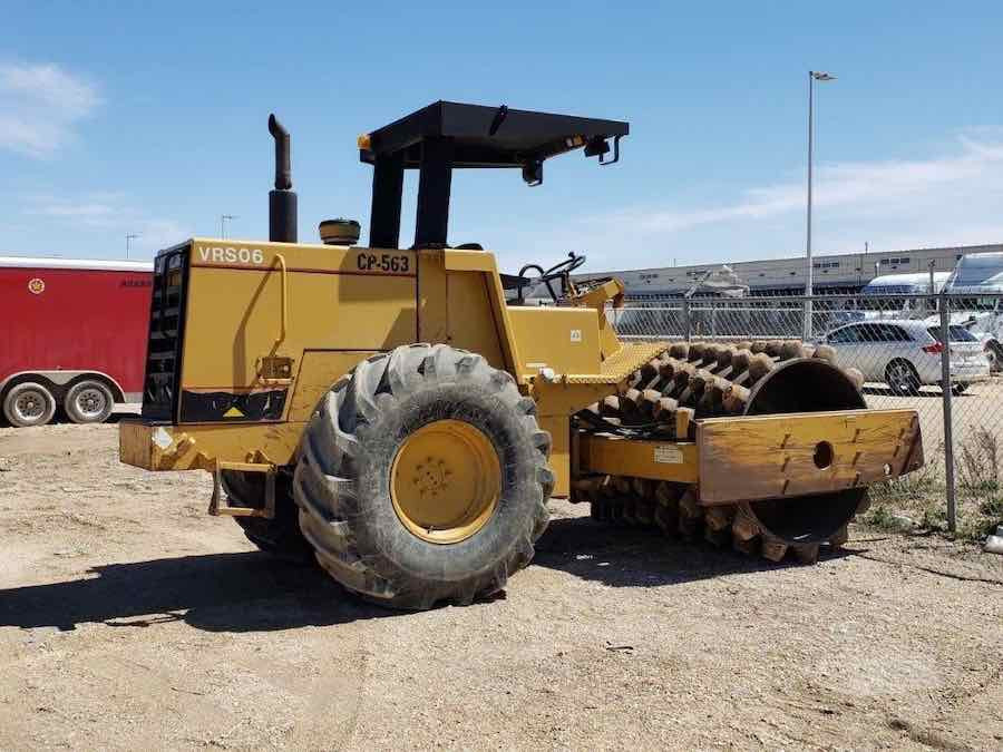 Vibratory Padfoot compactor Roller USED CATERPILLAR CP-563-E 1993 model ...