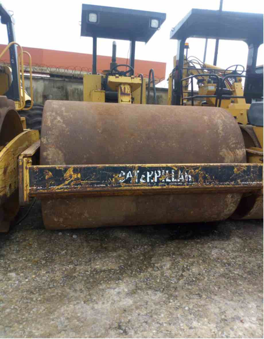 BUY IN NIGERIA CATERPILLAR SMOOTH DRUM ROLLER AND COMPACTOR CAT CS 563 C