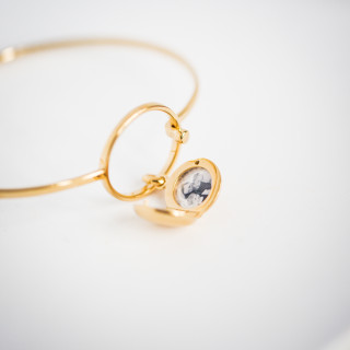 Gold Bangle Locket Bracelet with permanent photos and pictures inside ...
