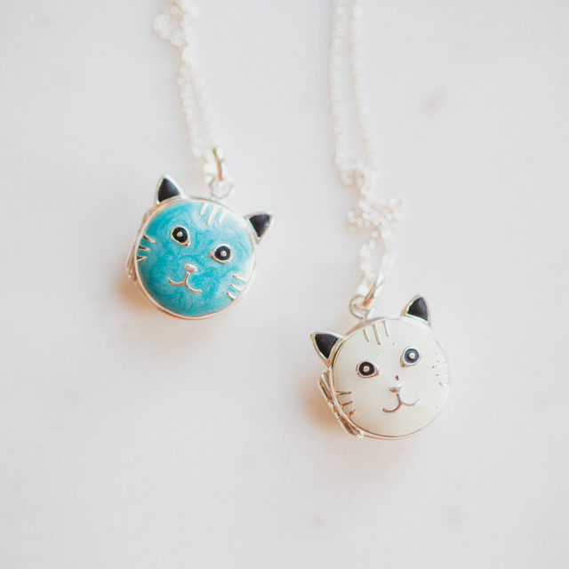 White Meow Meow Locket | kitty cat locket holding one or two pictures ...