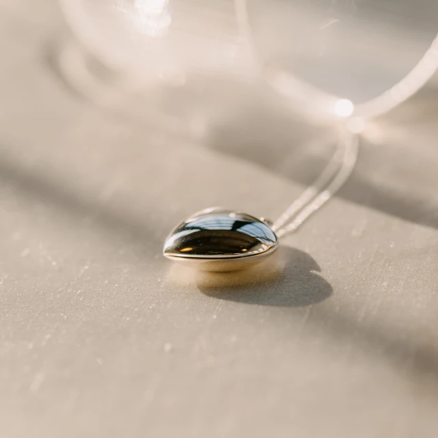 Oval Sterling Silver Locket with etching holds 2 photos inside ...
