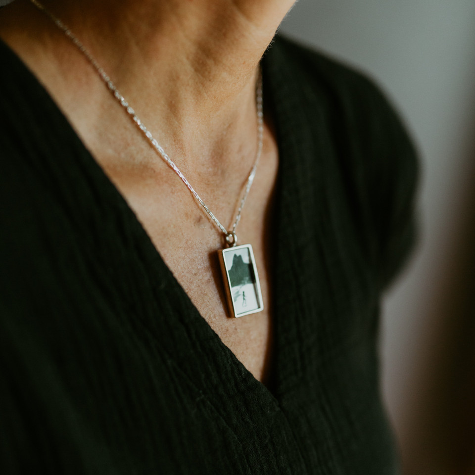 Oval Sterling Silver Locket with etching holds 2 photos inside ...