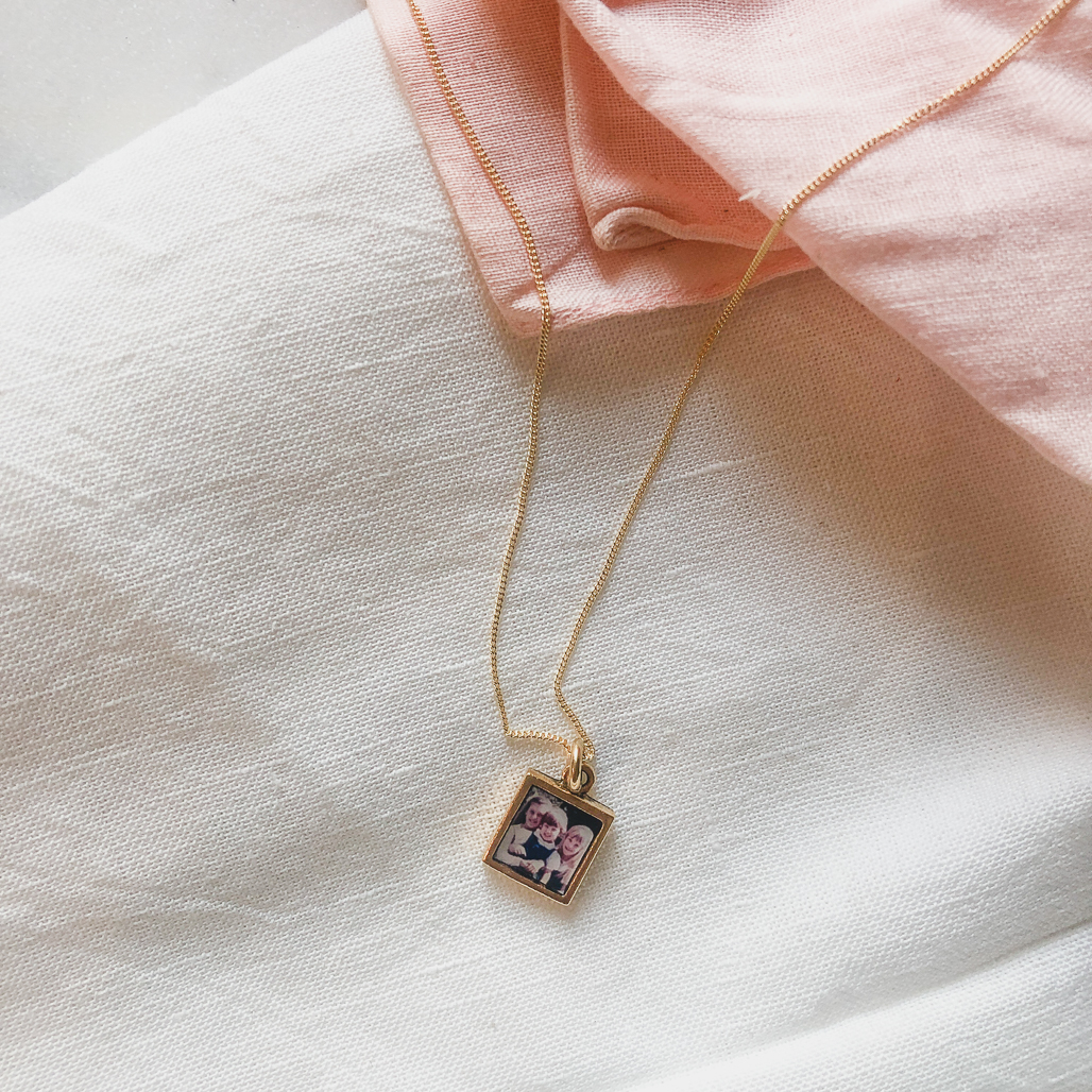 Little Square Locket in Gold for Mother's Day - Locket Sisters
