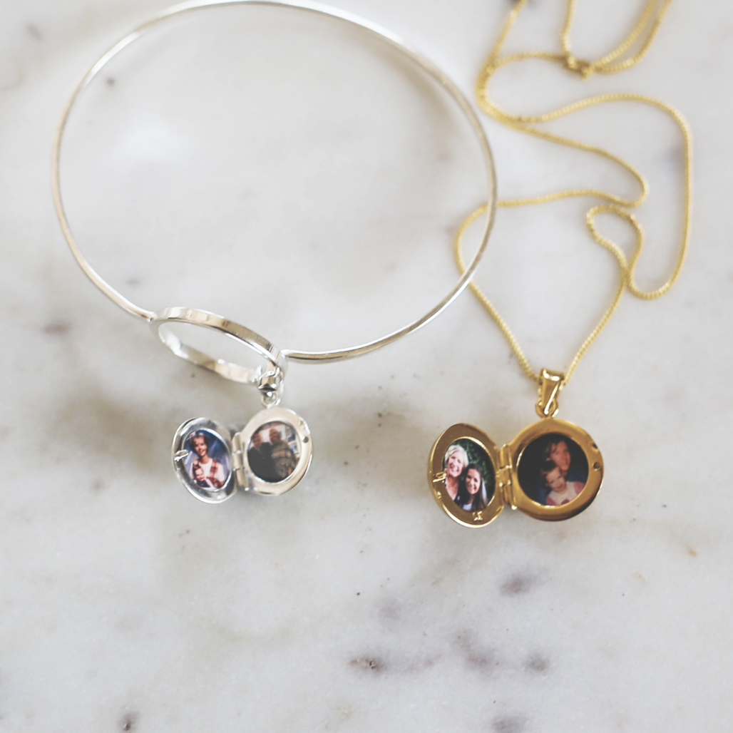 Gifts For The Wedding Day - Locket Sisters
