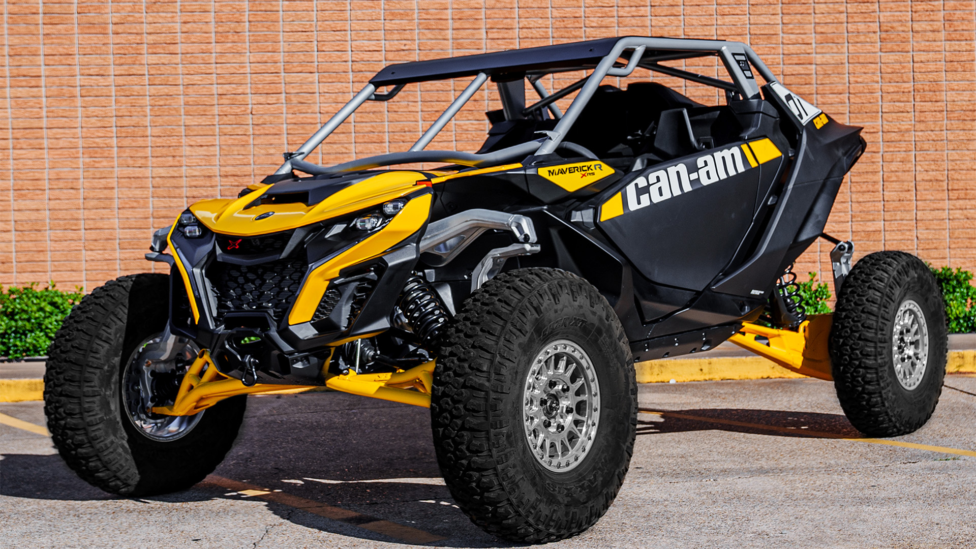 How to Add Safety and Style to Your Maverick R with a Custom Cage - S3 ...