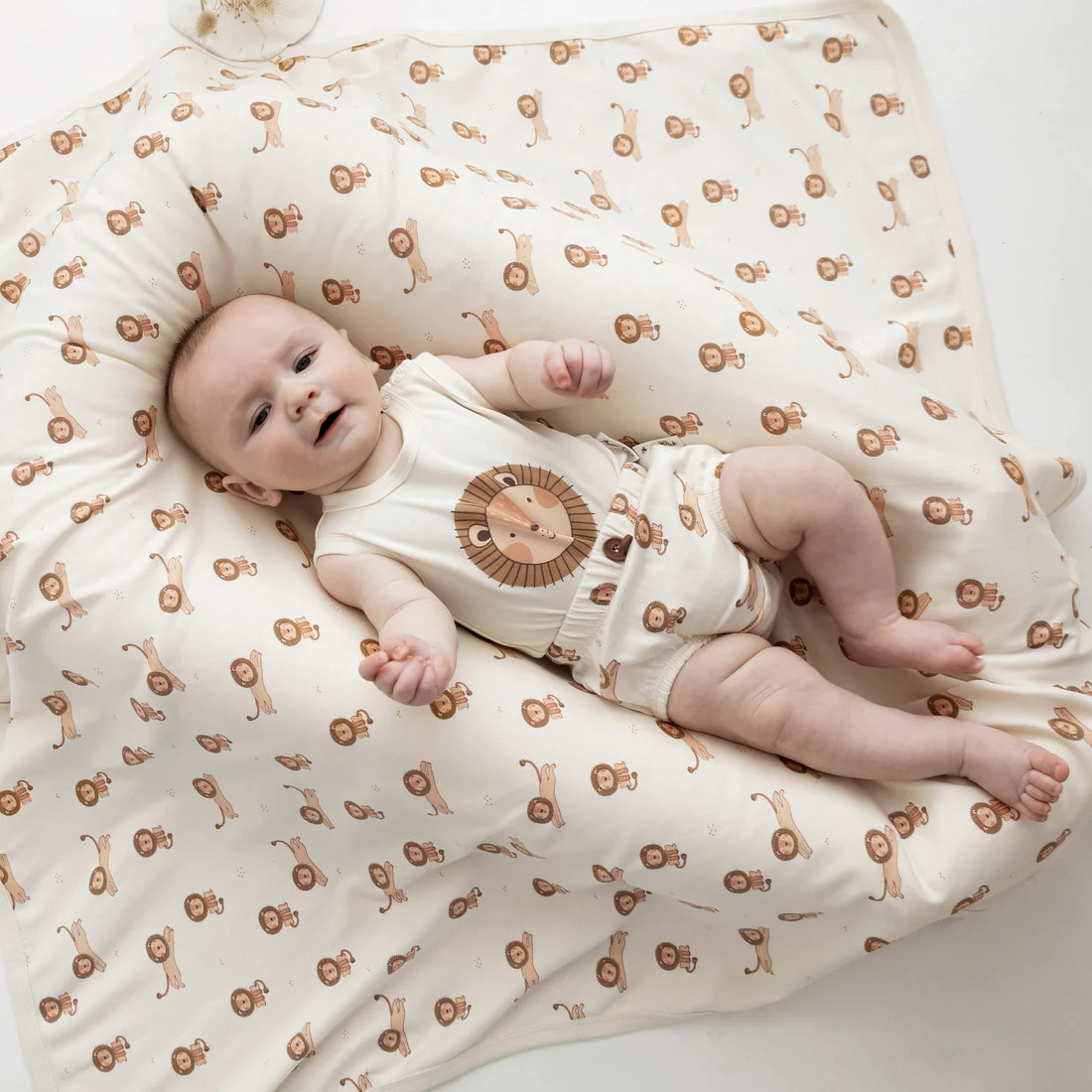 Lion Baby Wrap - Trims Collective