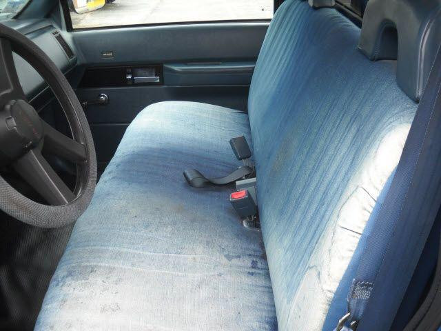 1992-1993 Chevy S10 Solid Bench Seat With Adjustable Headrests