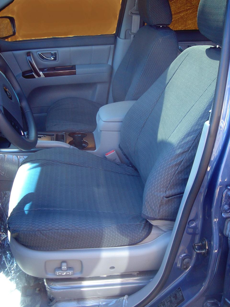 FD4 2004-2010 F250-F550 Front and Back Seat Set. Front High Back Bucket ...