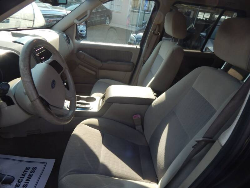 Ford Explorer 2006 Interior