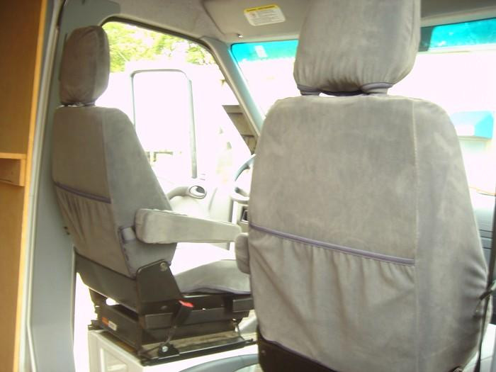 D1300 2002 2003 2004 2005 2006 Dodge Sprinter Bucket Seats