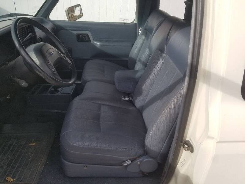 F129 1989-1990 Ford Ranger High Back 60/40 Split Seat with Integrated ...