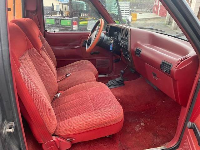 F129 1989-1990 Ford Ranger High Back 60/40 Split Seat with Integrated ...