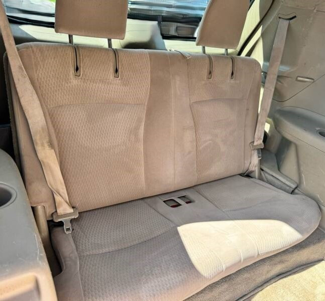 T982 2008-2010 Toyota Highlander 3rd Row Solid Bench Seat