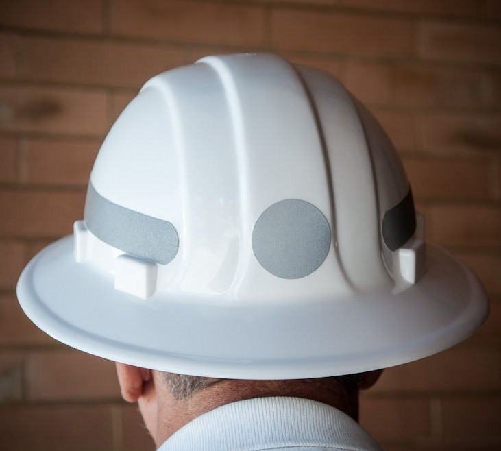Omega II Full Brim Circle - Reflective Hard Hat - Silver