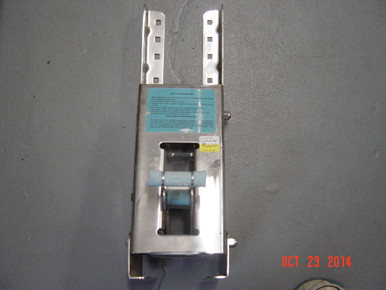 AUXILIARY MOTOR BRACKET - Burt Goodnough's Marina East Inc
