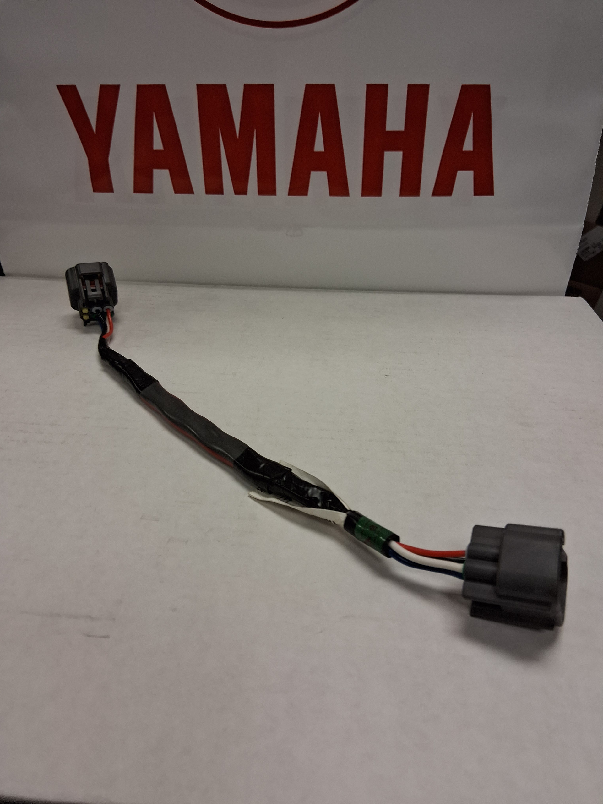 Yamaha 1-ft Main Bus Harness 6Y8-82553-01-00
