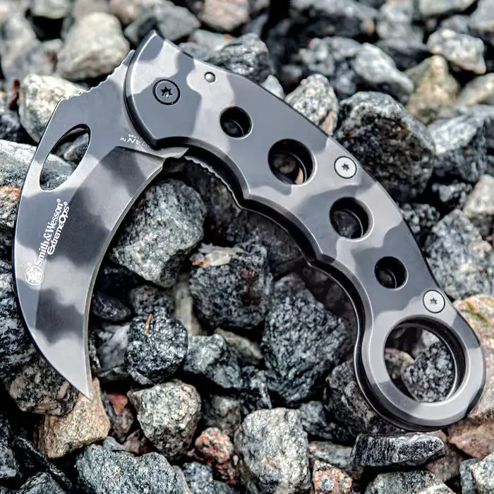 Smith and Wesson Extreme Ops Camo 440 Folding Karambit SKU: CK32C ...