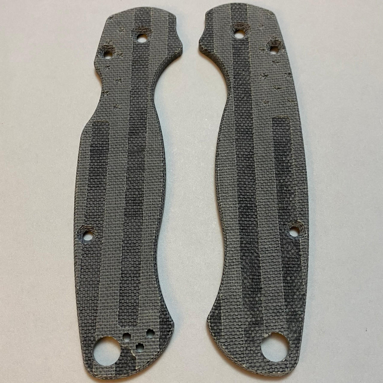 Spyderco Paramilitary 2 FLAG Canvas Scale Set - Canvas Single Black