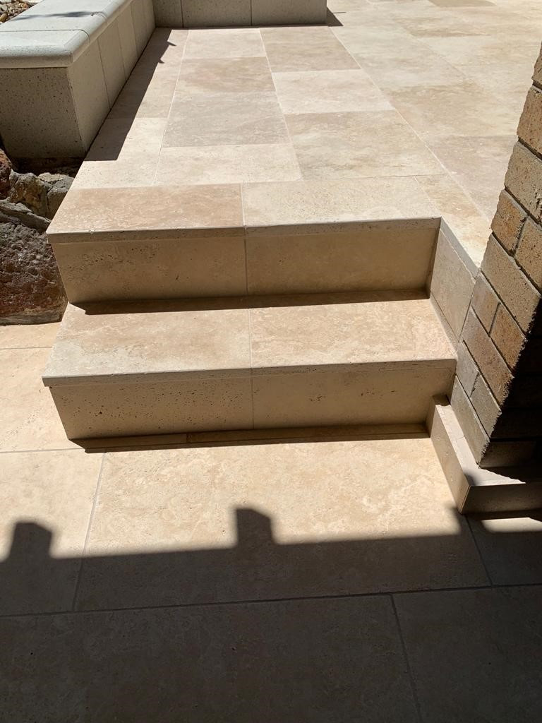 Kas Premium Classic Ivory Travertine 30mm Paver