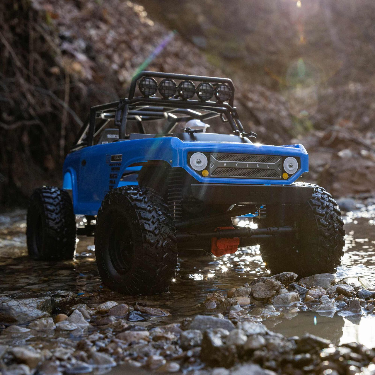 Axial 1/10 SCX10 II Deadbolt 4WD Brushed RTR, Blue - BeachRC.com
