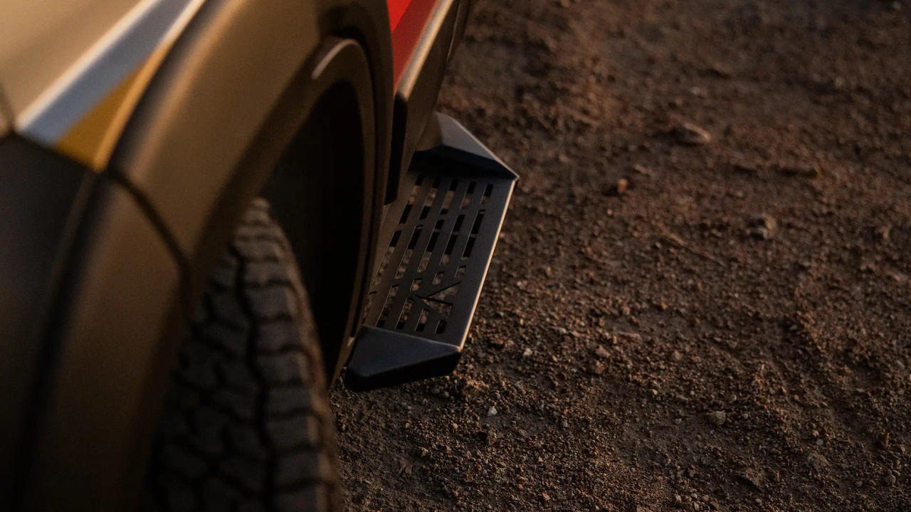 Recon Side Steps - Promaster | Aluminess