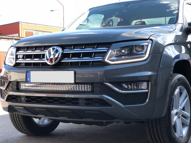 Modellanpassat fäste för 30 tum böjd LED-ramp - VW Amarok - Stonehill ...