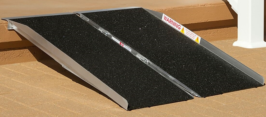 Single Folding Ramp Portable by Prairie View