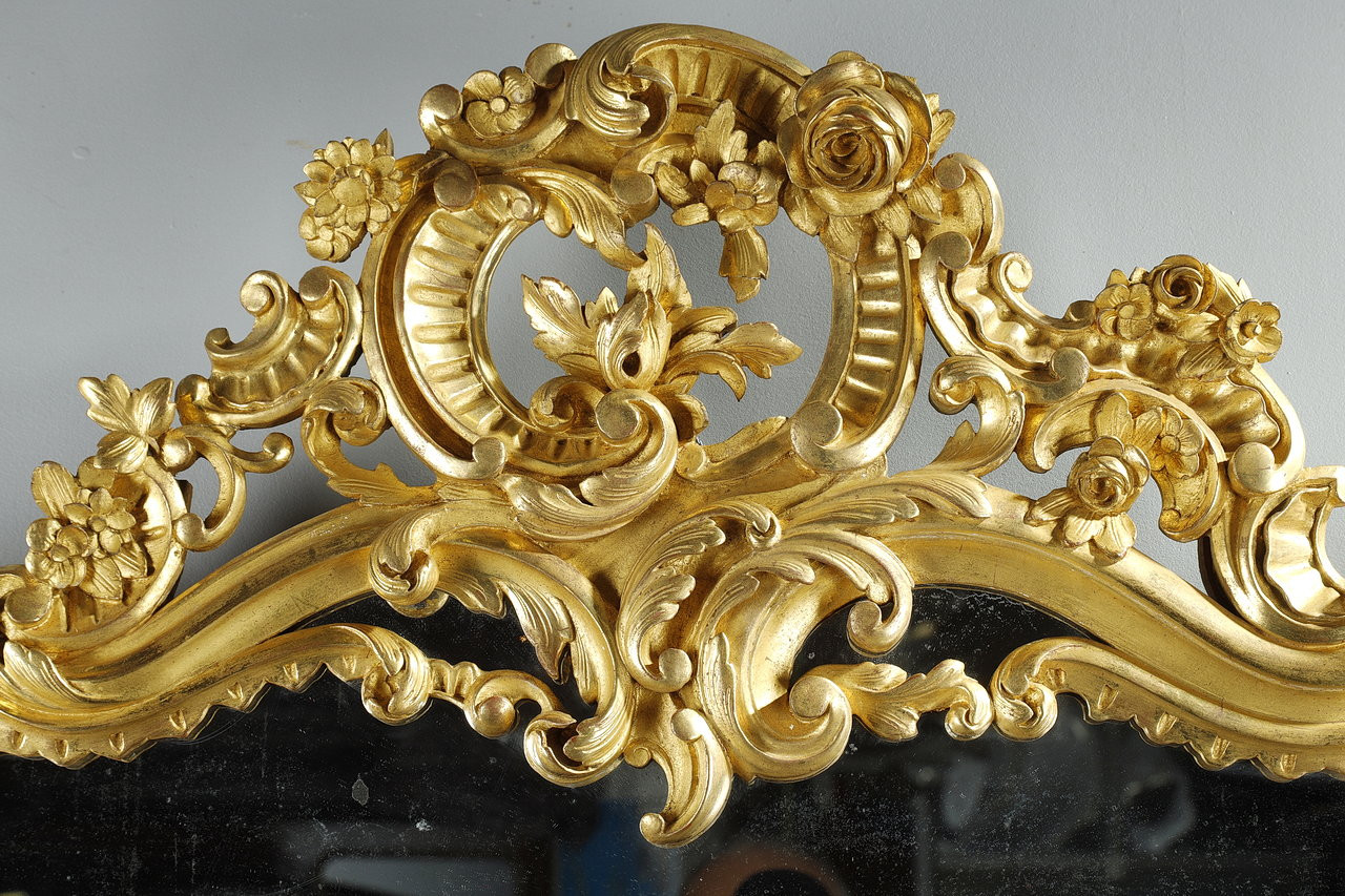 Grand miroir rocaille à parcloses baroque de style Louis XV