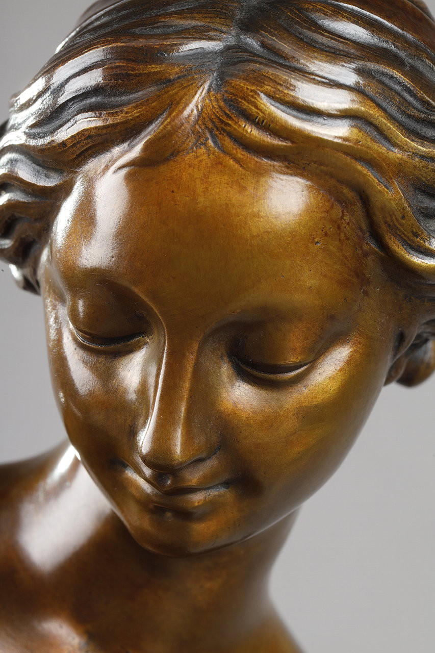 Sculpture "Nymphe sui descend au bain", bronze d'après Falconet