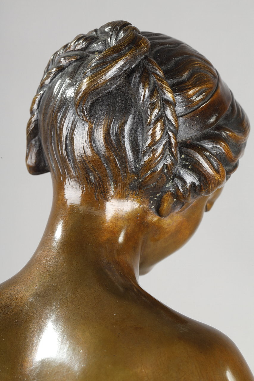 Sculpture "Nymphe sui descend au bain", bronze d'après Falconet