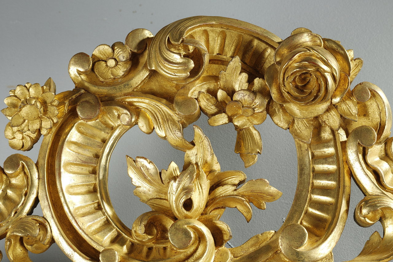 Grand miroir rocaille à parcloses baroque de style Louis XV