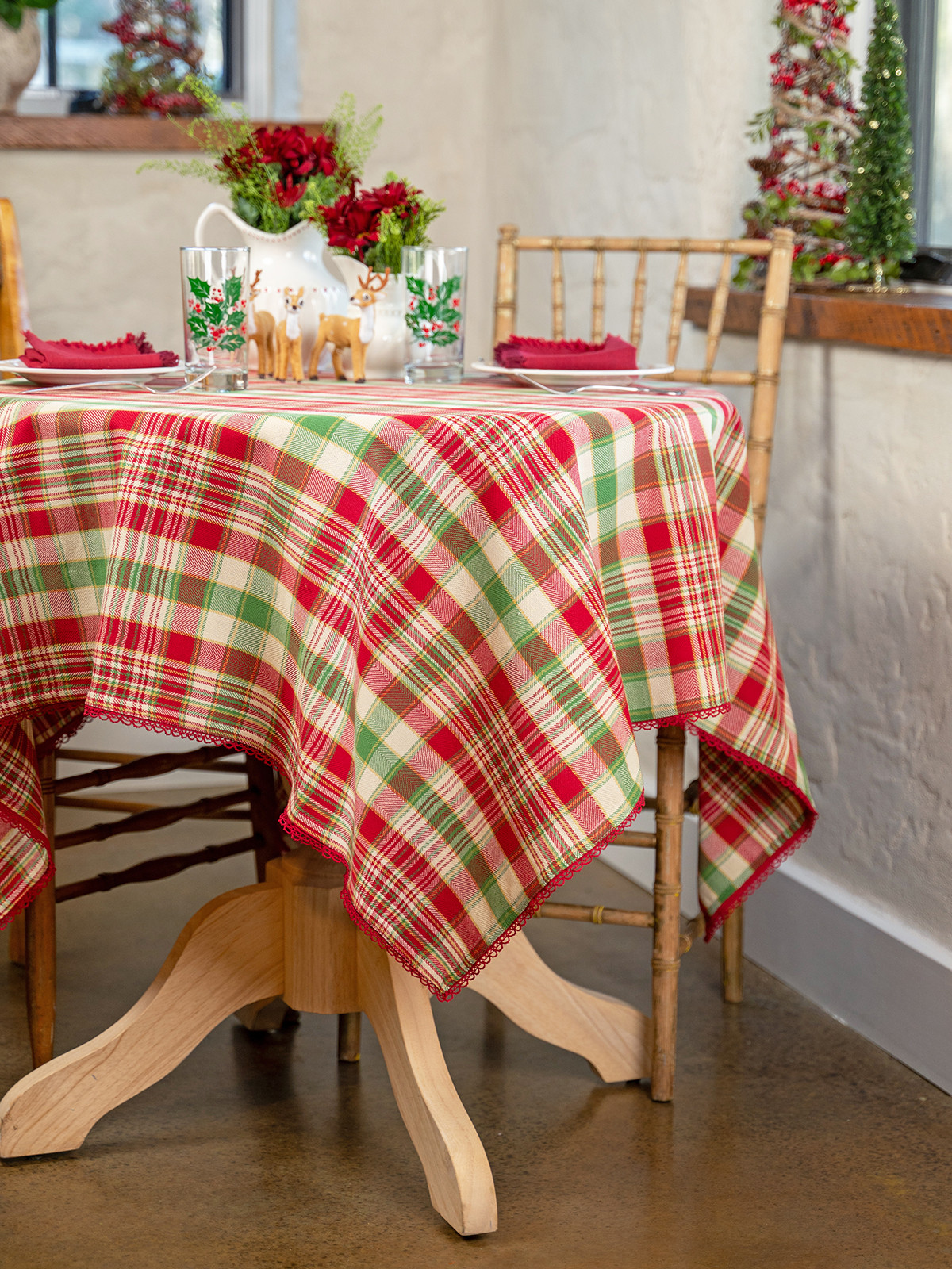Tablecloths | April Cornell: Signature Table Linens