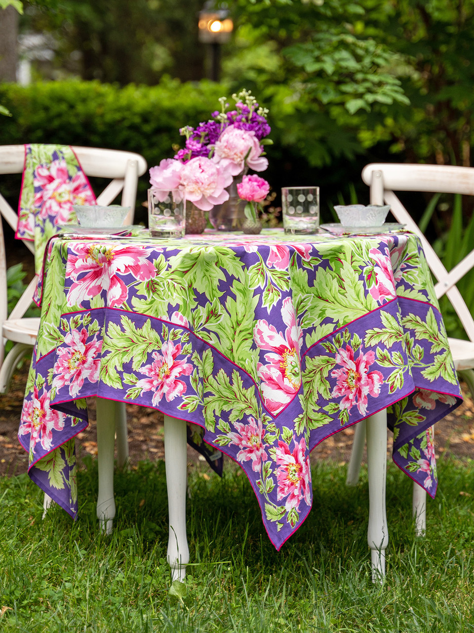 Splendor Tablecloth - Purple | Shop Beautiful Designs by April Cornell