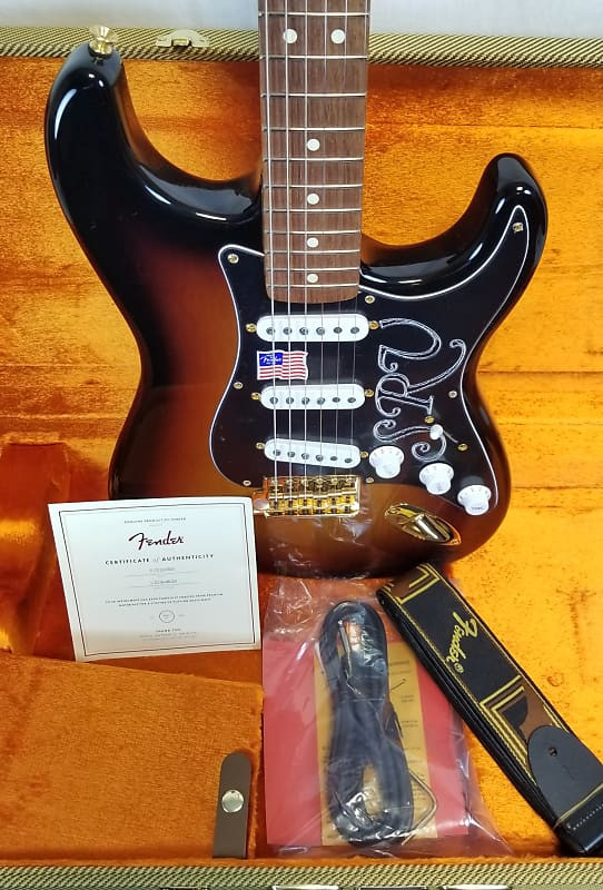 Stevie Ray Vaughan Stratocaster Electric Guitar - Gelb Music